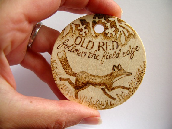 bird ahoy: old red fox pyrography